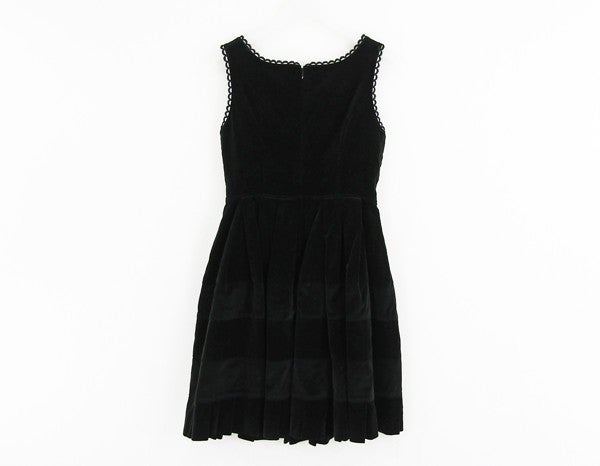 Trump Apron Embroidery OP by Innocent World